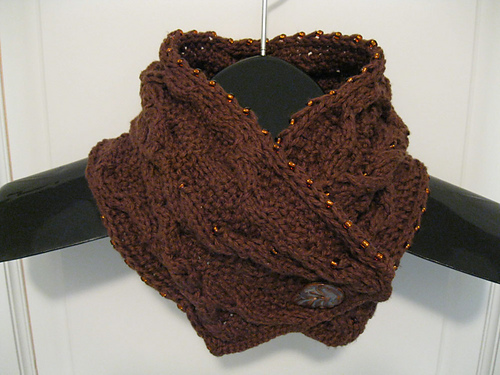 Ravelry: Black Willow Cowl and Scarf pattern by Lindsay Lewchuk