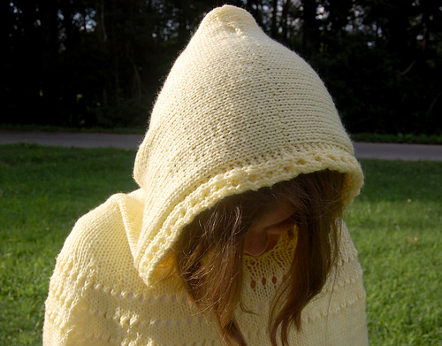 Ravelry: Mariana Hooded Capelet pattern by Ellen Kapusniak