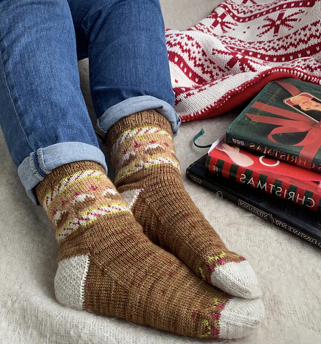 Ravelry: Christmas Pudding socks pattern by Stone Knits