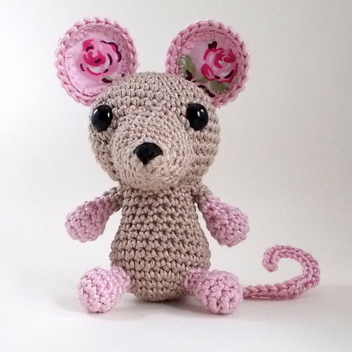 Ravelry: Eden Reborn Amigurumi Mouse pattern by Tracy Braybrook