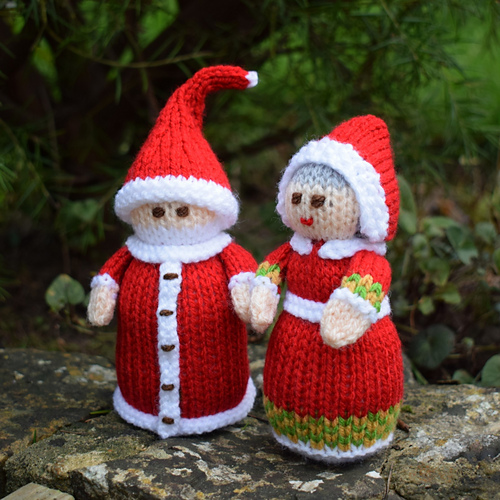 Ravelry: Santa Claus and Mrs Claus Dolls pattern by Joanna Marshall