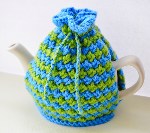Ravelry: Cornflower Teapot Cosy - 2-Cup Traditional Teapot pattern by ...