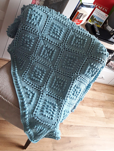 Ravelry: Vintage Style Blanket pattern by Dragana Savkov Bajic