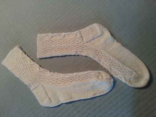 Ravelry: Tudor Windowpane Socks pattern by Nancy Simet