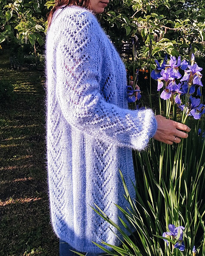 Ravelry: Very Berry Cardigan pattern by Tatiana Uluceviz
