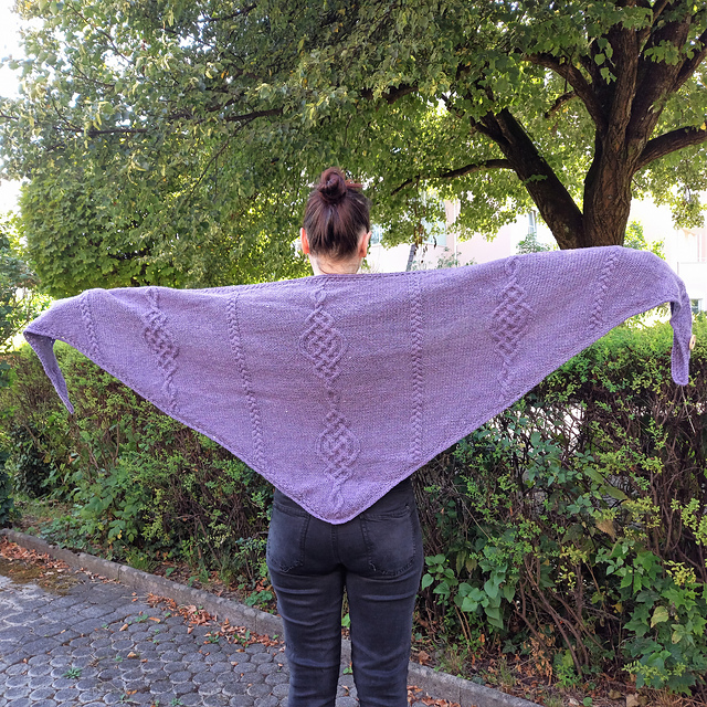 Ravelry: Gaisberg Shawl pattern by Simona Varga
