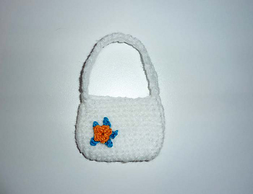 Ravelry: Barbie Tote/Purse pattern by Tina Prystup