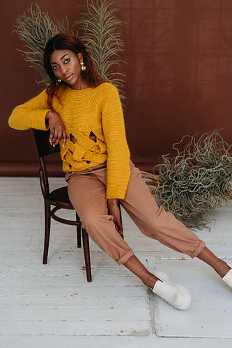 Ravelry: Saule (Sun) Sweater pattern by Linda Skuja