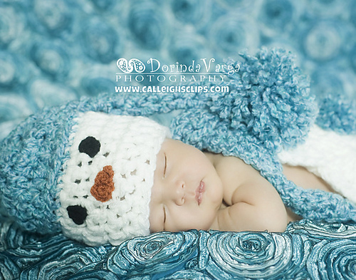 Ravelry: Snowman - Cuddle Cape Set- Nb Prop pattern by Elisabeth Spivey