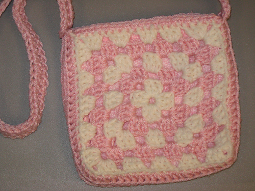 Ravelry: Granny Square Purse pattern by Kara Gunza