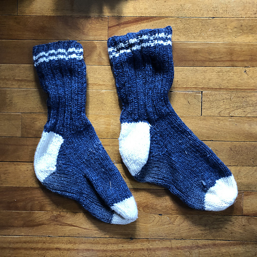 Ravelry: Simple Socks pattern by Ellen S-A