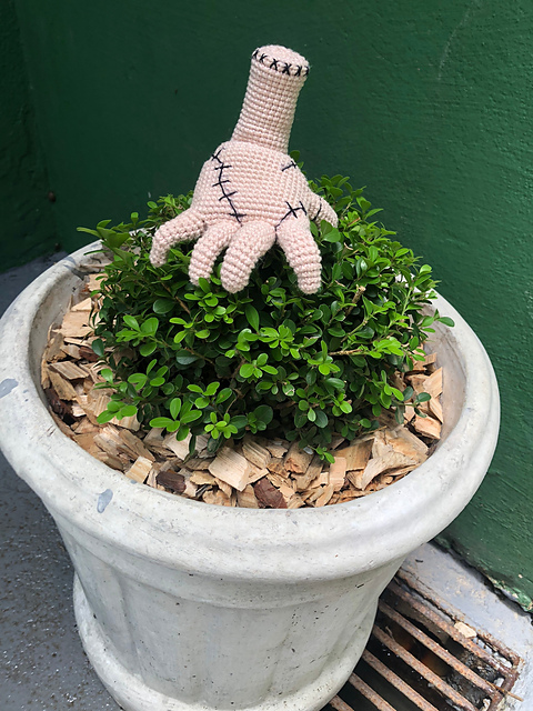 Ravelry: Thing Addams pattern by Dani Venson