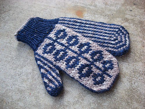 Ravelry: Sprig Mittens pattern by Elli Stubenrauch