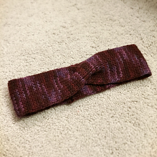 Ravelry: ElloKnits' Hot Mess Headband: Velvet Grapes