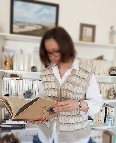 Ravelry: Librarian vest pattern by Tomomi Yoshimoto