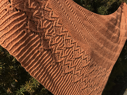 Ravelry: Laia pattern by Lisa Hannes