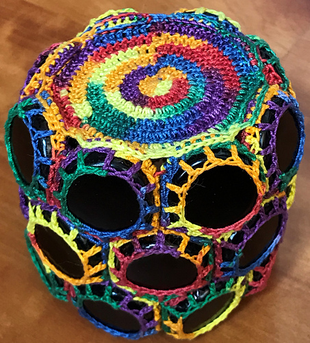 Ravelry: Bottle Cap Desk Tidy pattern by Emma Garside