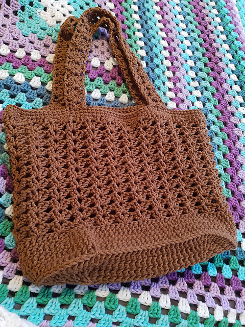 Ravelry: Broken Shells pattern by Myrna Jackson