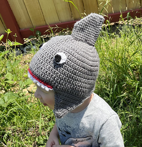 Ravelry: Shark Hat pattern by Sarah Petersen