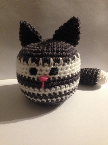 Ravelry: Small Cat Ball pattern by Darja Holm