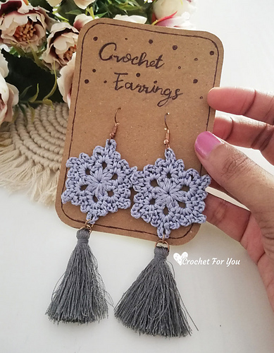 Ravelry: Snowflake Earrings pattern by Erangi Udeshika