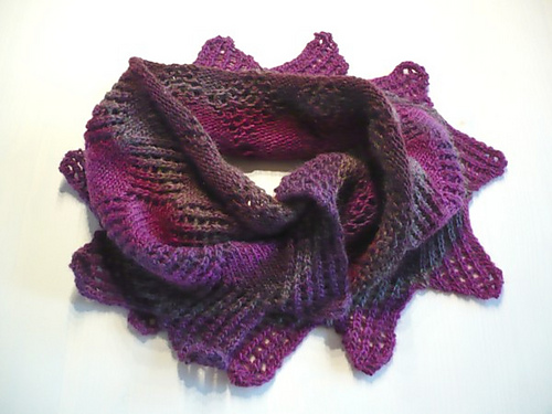 Ravelry: Moebius / Cowl *Griddy* pattern by Birgit Freyer