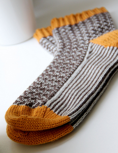 Ravelry: Floating Socks pattern by Erendis of Numenor