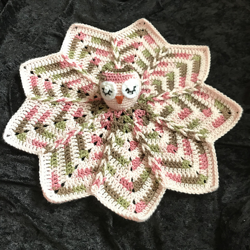 Ravelry: StarLight JL blanket pattern by Roxann Skvarj-Stetzer