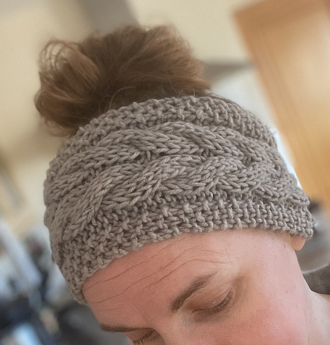 Ravelry: Corn Rows Headband pattern by Emma Sadler