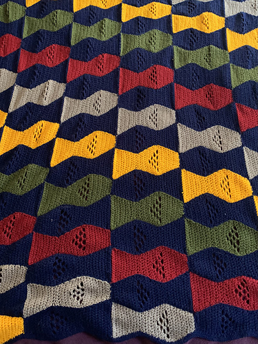 Ravelry: Easy Crochet Tessellated Fish Afghan pattern by Leslie Reinhardt