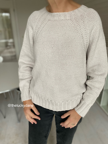 Ravelry: Mellow Mood Sweater pattern by Julia Piro