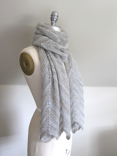 Ravelry: Chevron Cloud pattern by Espace Tricot