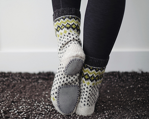 Ravelry: Sutton Slippers pattern by Dianna Walla
