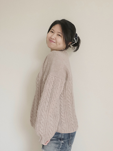 Ravelry: Hannah Pullover pattern by Elise Yang