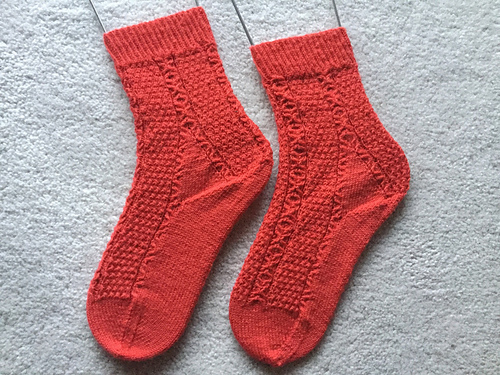 Ravelry: Bogie & Bacall pattern by Linda Pomerenke