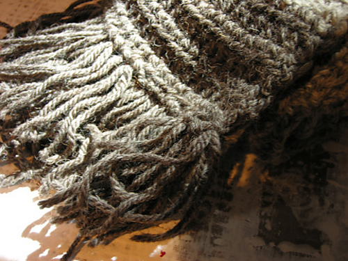 Ravelry: EugenieTorgerson's Suffolk Staggered Rib Scarf