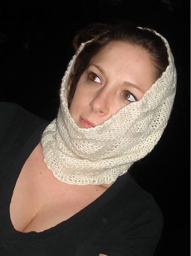 Ravelry: Diamonds in Diamonds Reversible Cowl pattern by Eva Marie