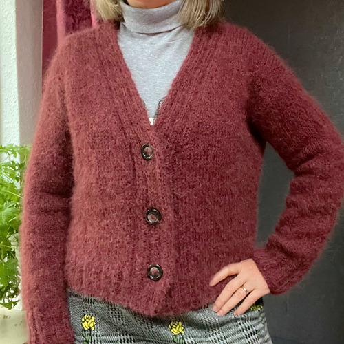 Ravelry: 240-6 Climbing Rose Cardigan pattern by DROPS design