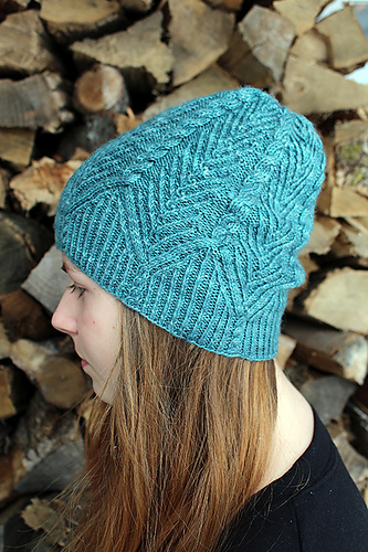 Ravelry: SKOOKUM pattern by Evie Scott