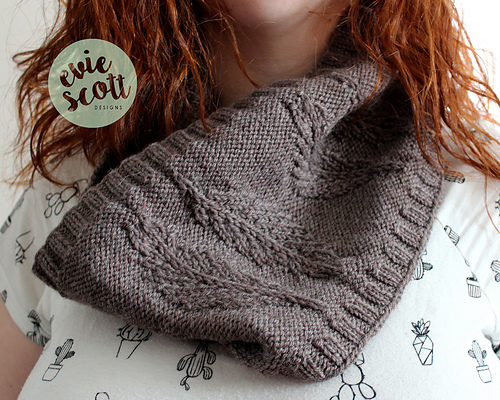 Ravelry: QUILL cowl pattern by Evie Scott