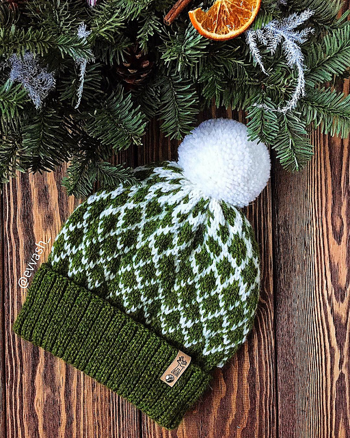 Ravelry: Pine cone hat pattern by EVVASH