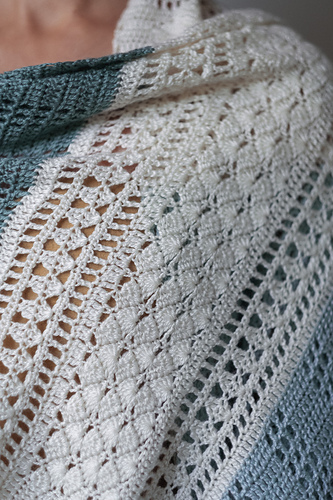 Ravelry: Renata pattern by Jane Vanselous