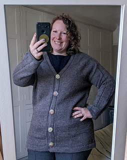 Ravelry: Conti Cardigan pattern by Aneta Bleyer