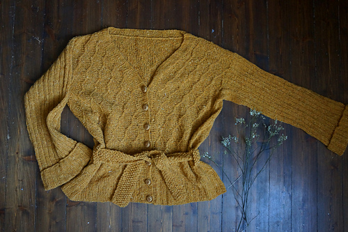 Ravelry: Abeilles Cardigan pattern by Fabel Knitwear