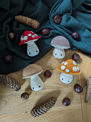 Ravelry: Cute mushrooms pattern by La Fabrique des songes
