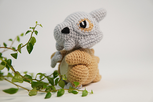 Finished up this pattern for this little Cubone! Free pattern in ...