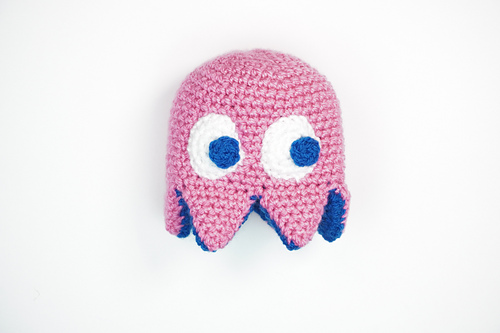 Ravelry: Reversible Pac-Man Ghost pattern by Megan Bubbles