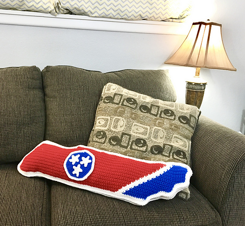Ravelry: Tennessee State Flag Pillow pattern by Family Bugs