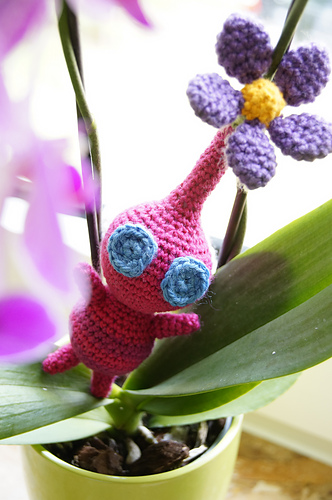 Ravelry: Pink Winged Pikmin pattern by Victoria Williams
