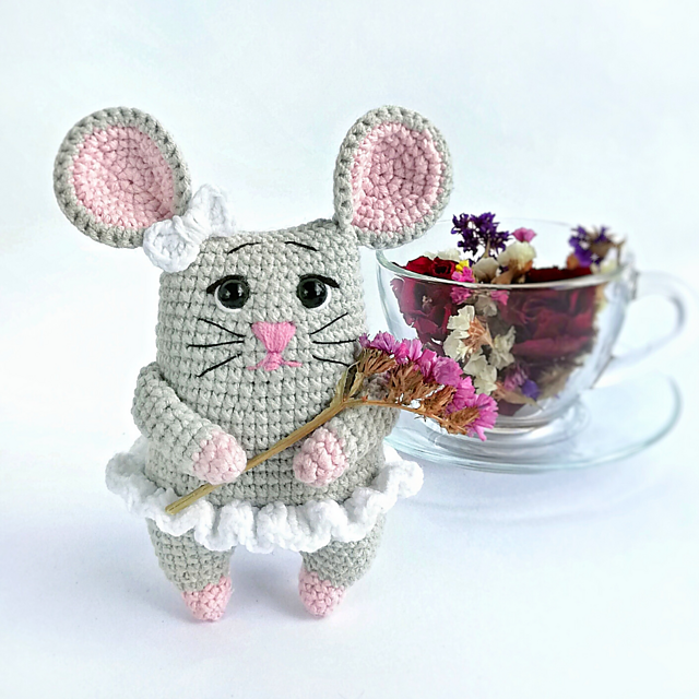 Ravelry: Little mouse pattern by Svetlana Hurova